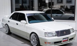 Ide Modifikasi Toyota Crown yang Modern dan Berani - Skinner Autoworks